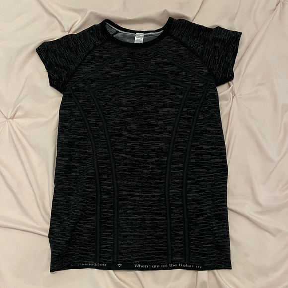 Ivivva | Shirts & Tops | Ivivva Black Tshirt | Poshmark